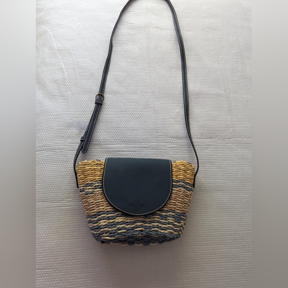 Universal Thread | Bags | Universal Thread Bags Straw Crossbody Small ...